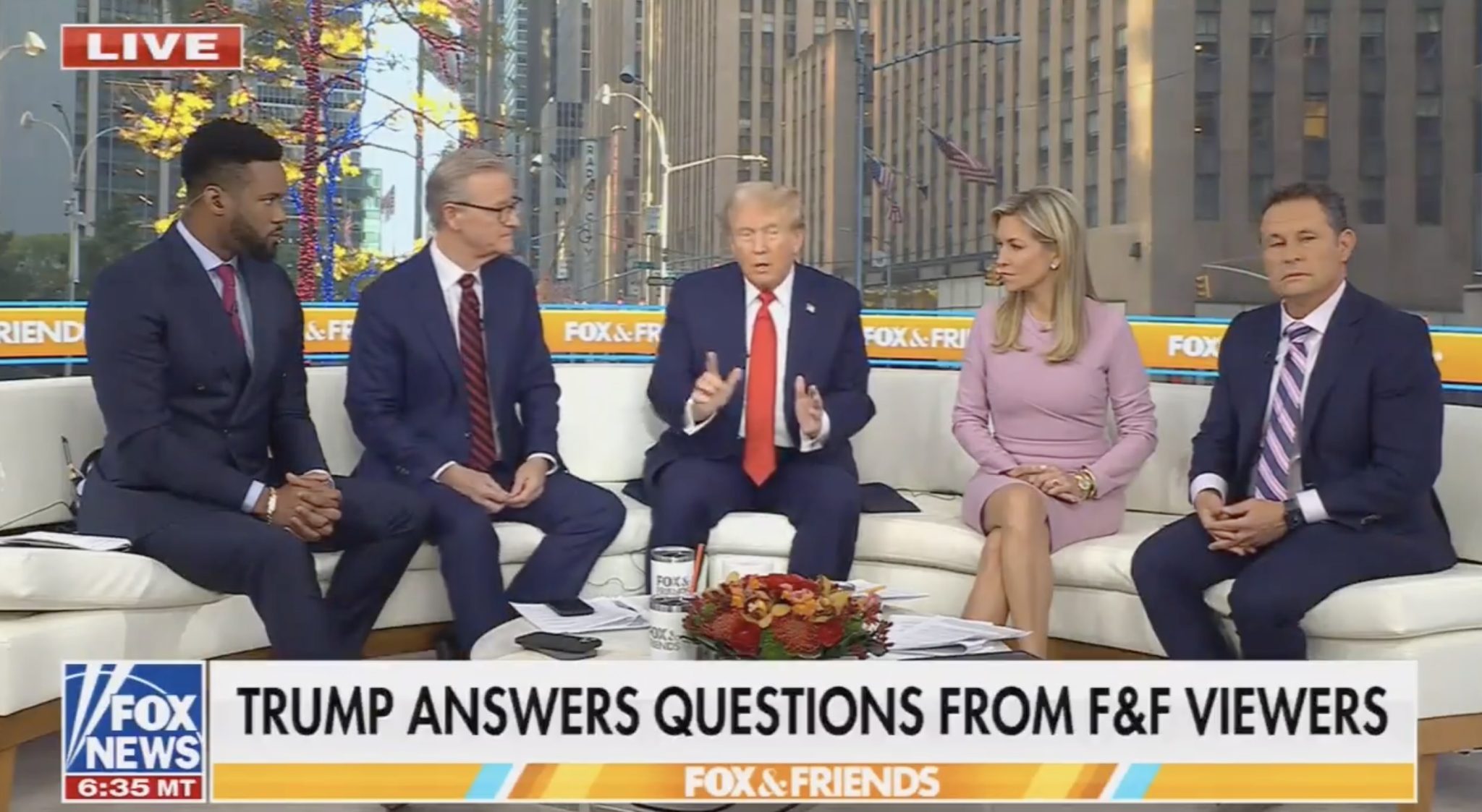 Fox protects iconic Curvy Couch during Flatulent Felon interview ...